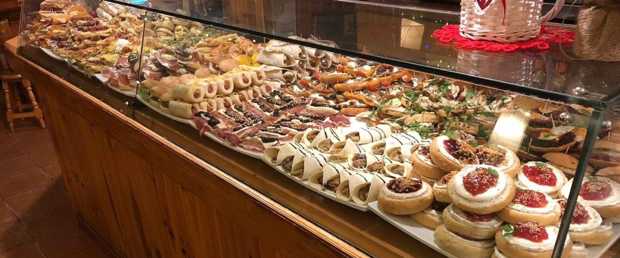 Los Mejores Bares Para Hacer Ruta De Tapas Por Valencia Los Mejores Bares Para Hacer Ruta De Tapas Por Valencia